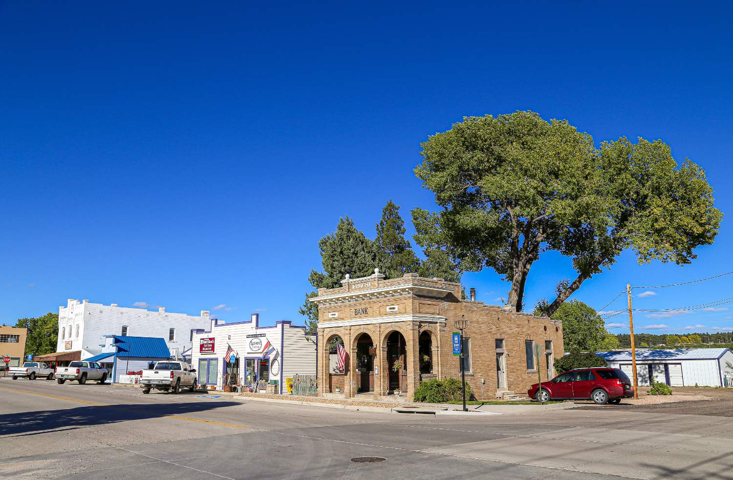 Solve ELIZABETH COLORADO jigsaw puzzle online with 77 pieces