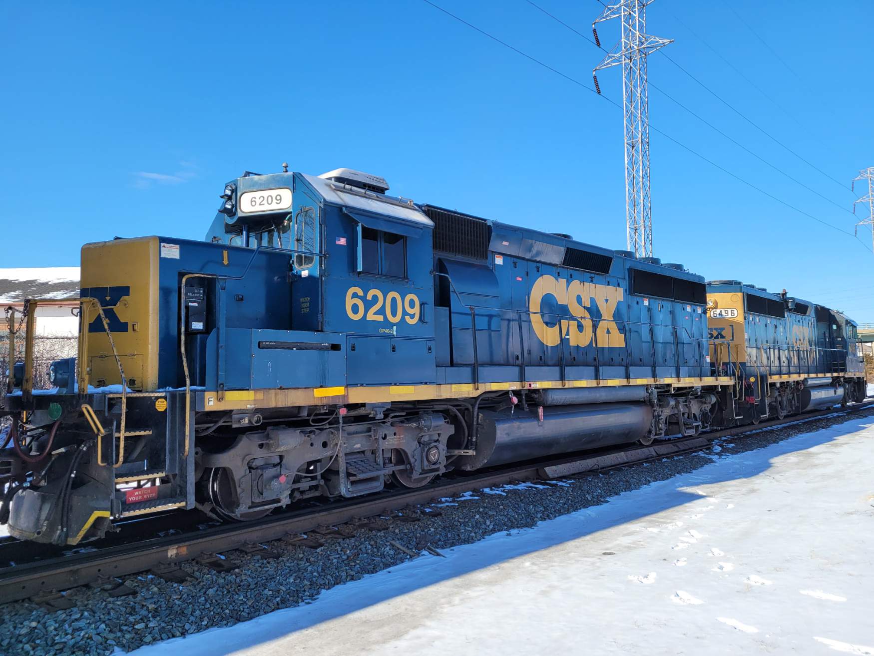 Solve CSX 6209 and CSX 6496 jigsaw puzzle online with 154 pieces