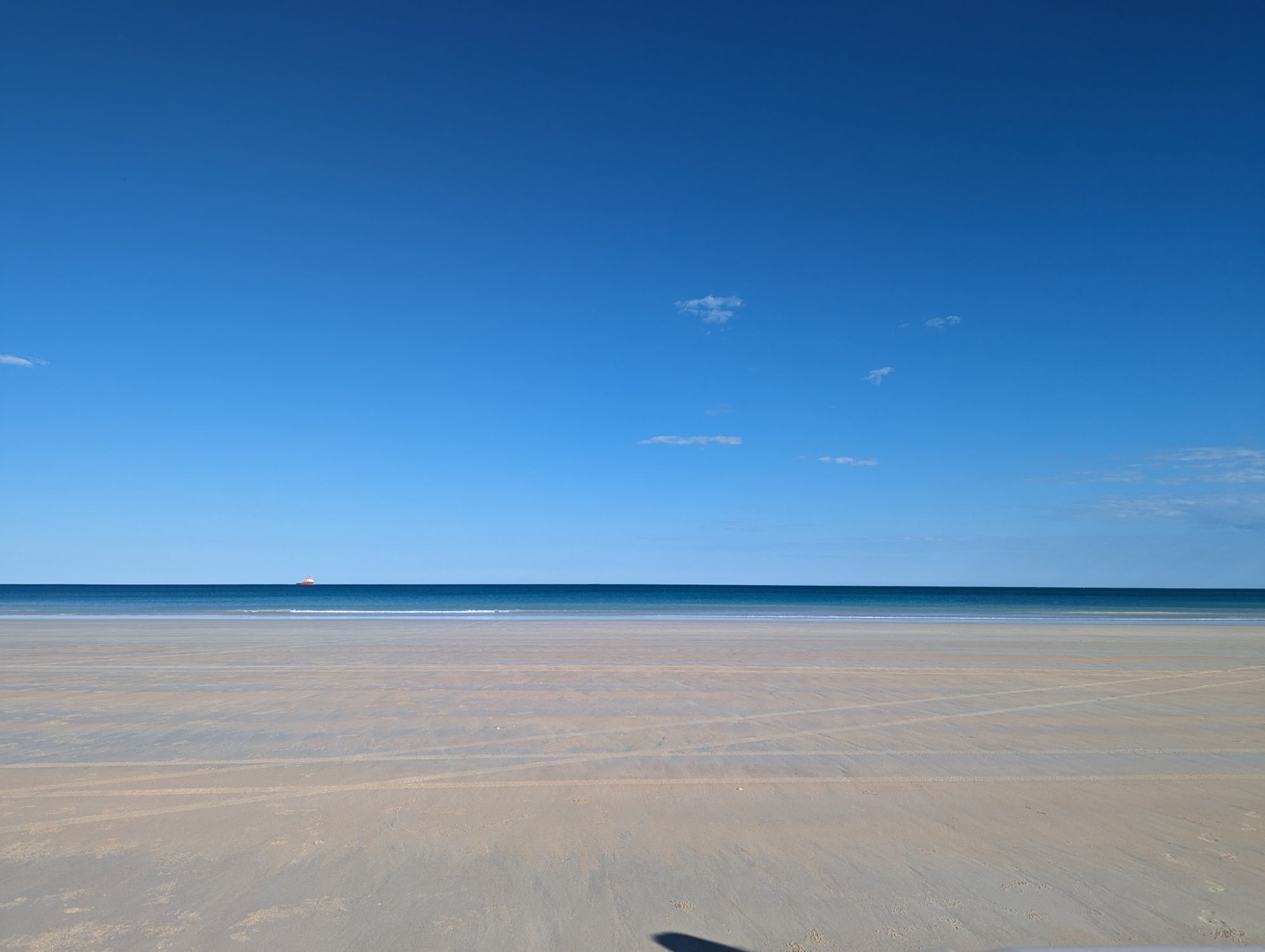 Solve Broome jigsaw puzzle online with 336 pieces