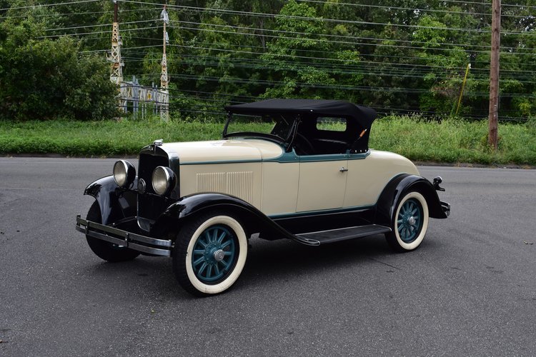 Solve Plymouth Model 30U Roadster jigsaw puzzle online with 70 pieces