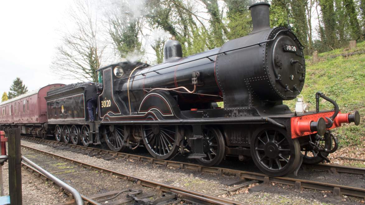 Solve battlefield line 01-04-2017 LSWR 'T9' Class 4-4-0 locomotive 1899 ...