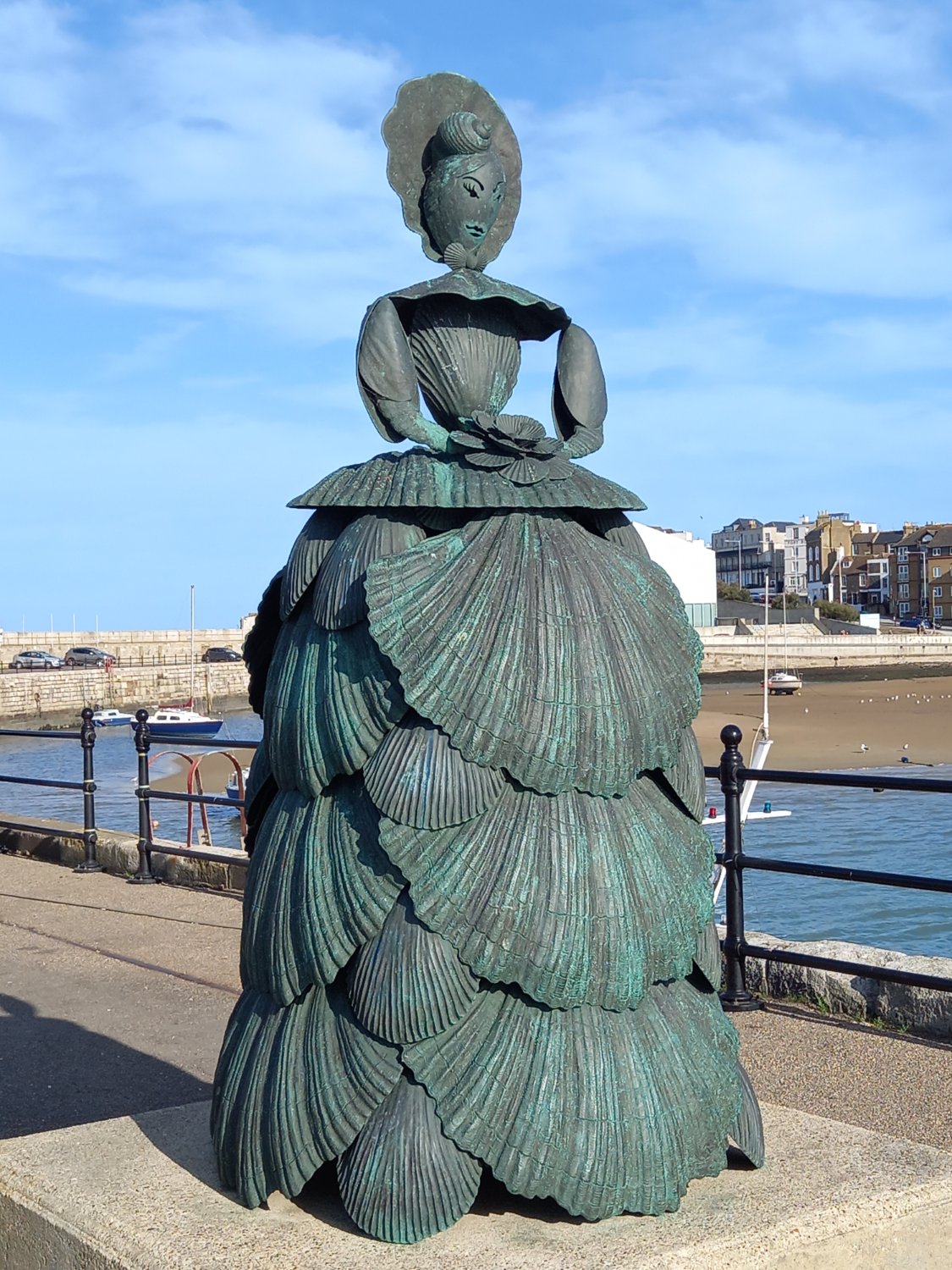 Jigsaw Puzzle | Mrs Booth, the Shell Lady | 80 pieces | Jigidi