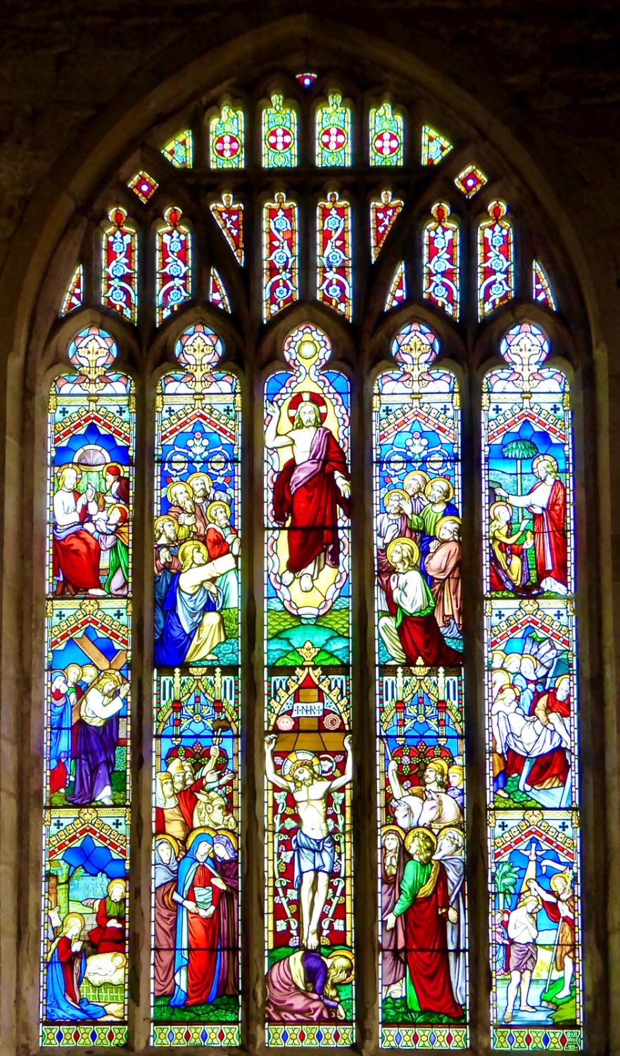 Solve In Harewood Church jigsaw puzzle online with 104 pieces