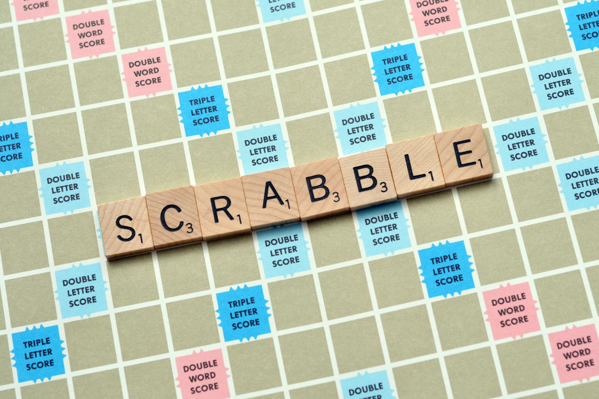 Solve Game of Scrabble jigsaw puzzle online with 96 pieces