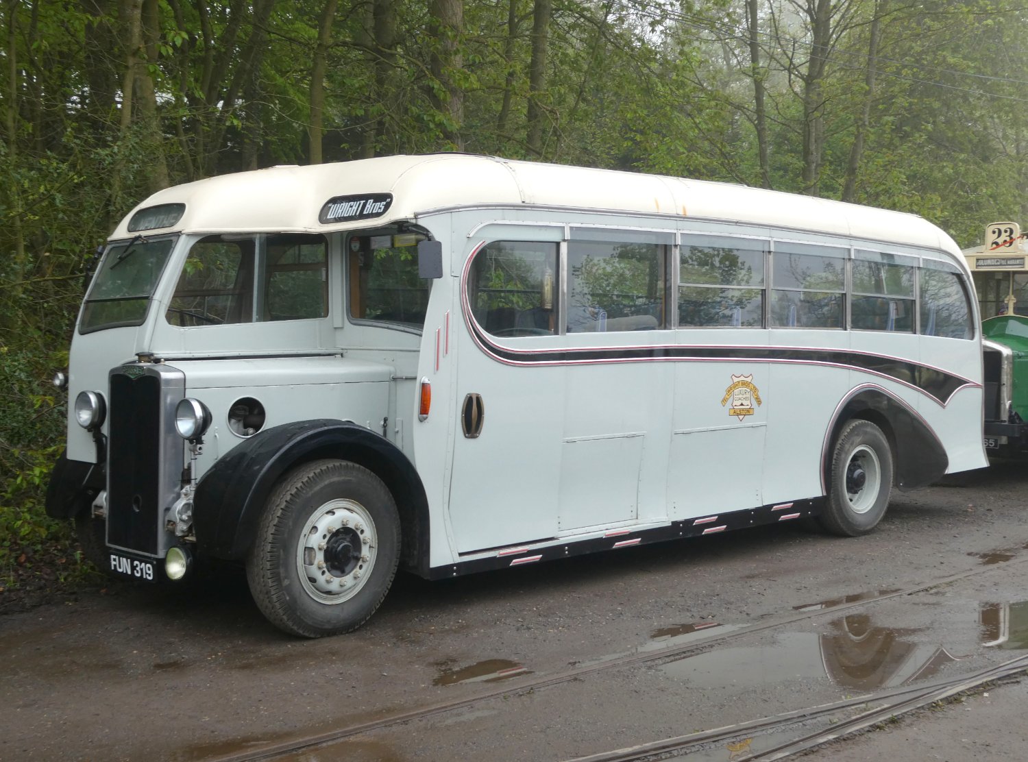 Solve 1949 Crossley Coach jigsaw puzzle online with 35 pieces