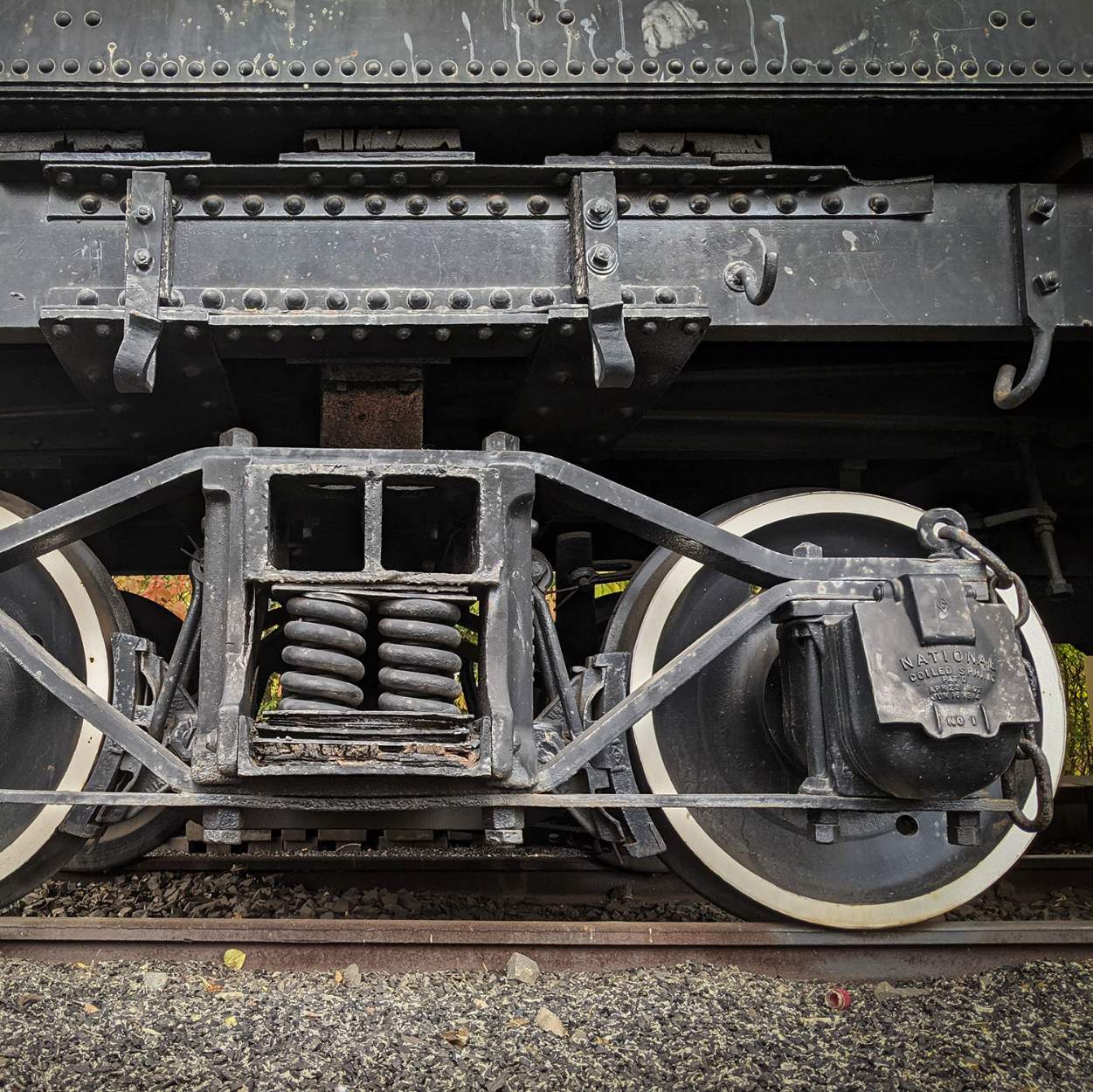 Solve Steel Wheels jigsaw puzzle online with 100 pieces