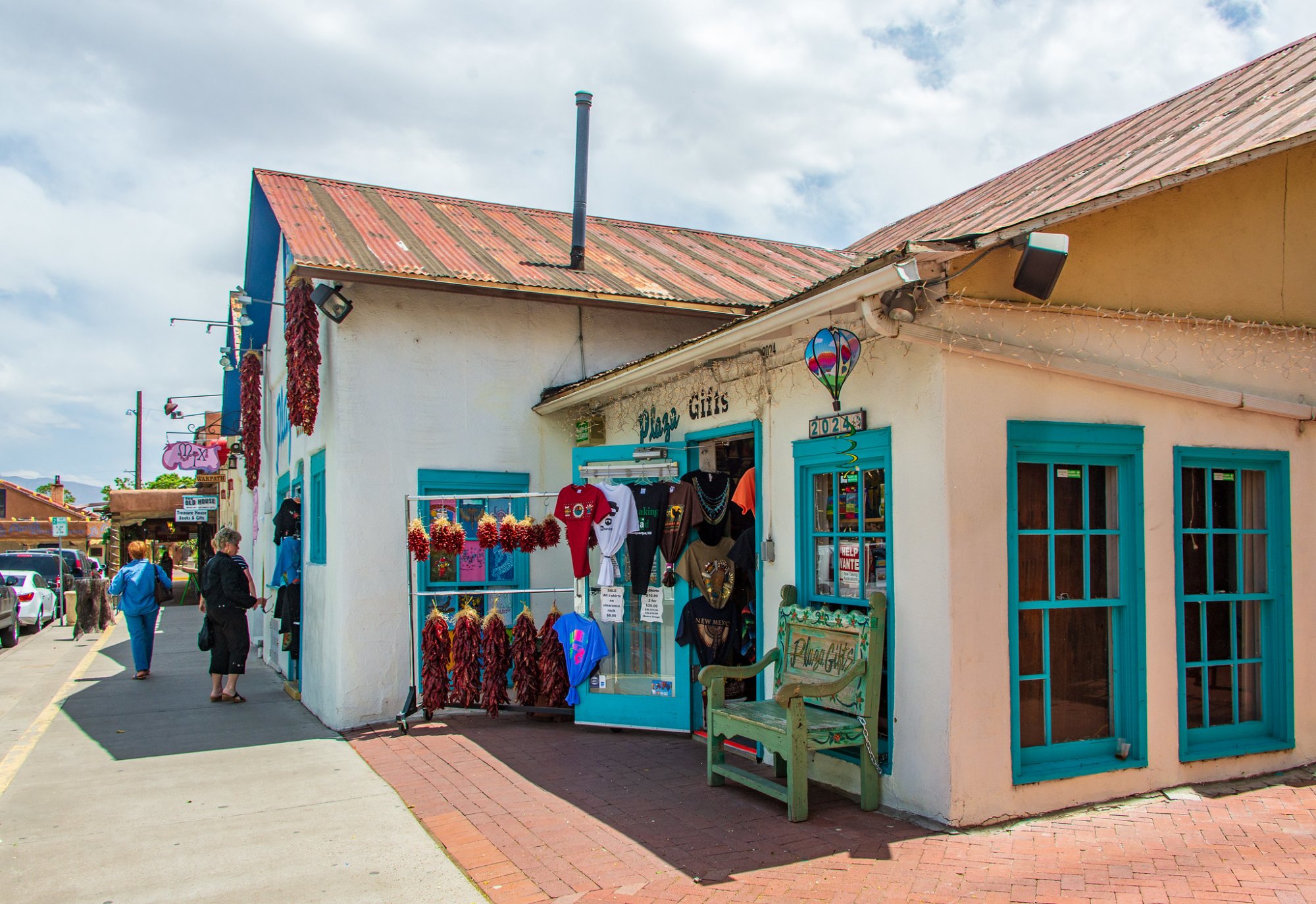 Solve Albuquerque, New Mexico, USA jigsaw puzzle online with 600 pieces