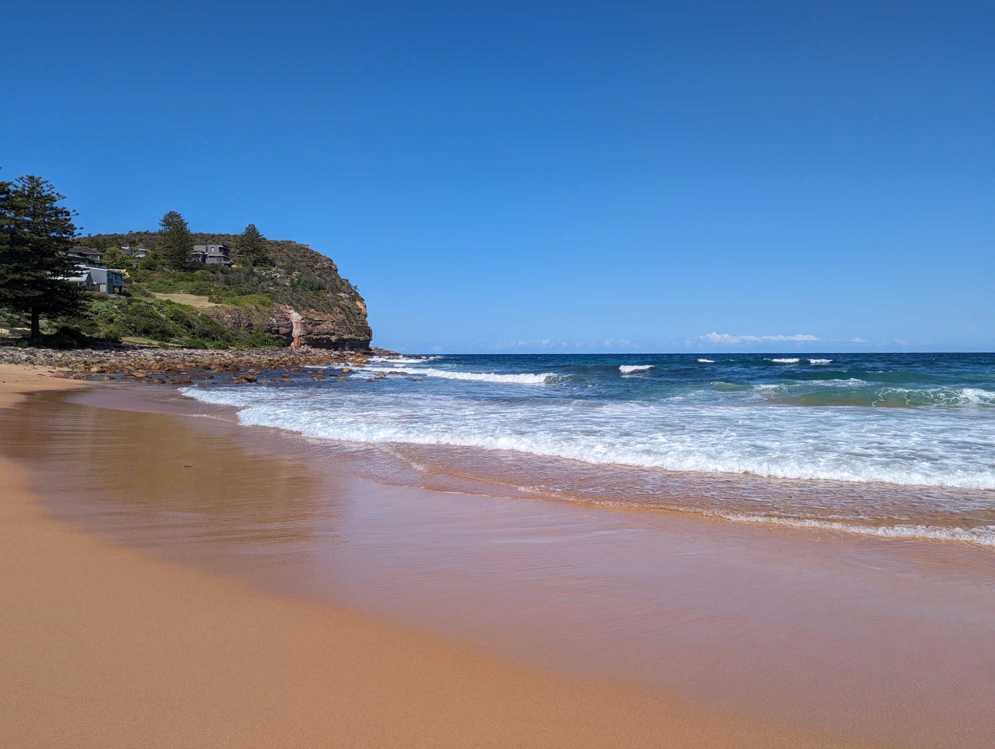 Solve Avalon Beach jigsaw puzzle online with 336 pieces