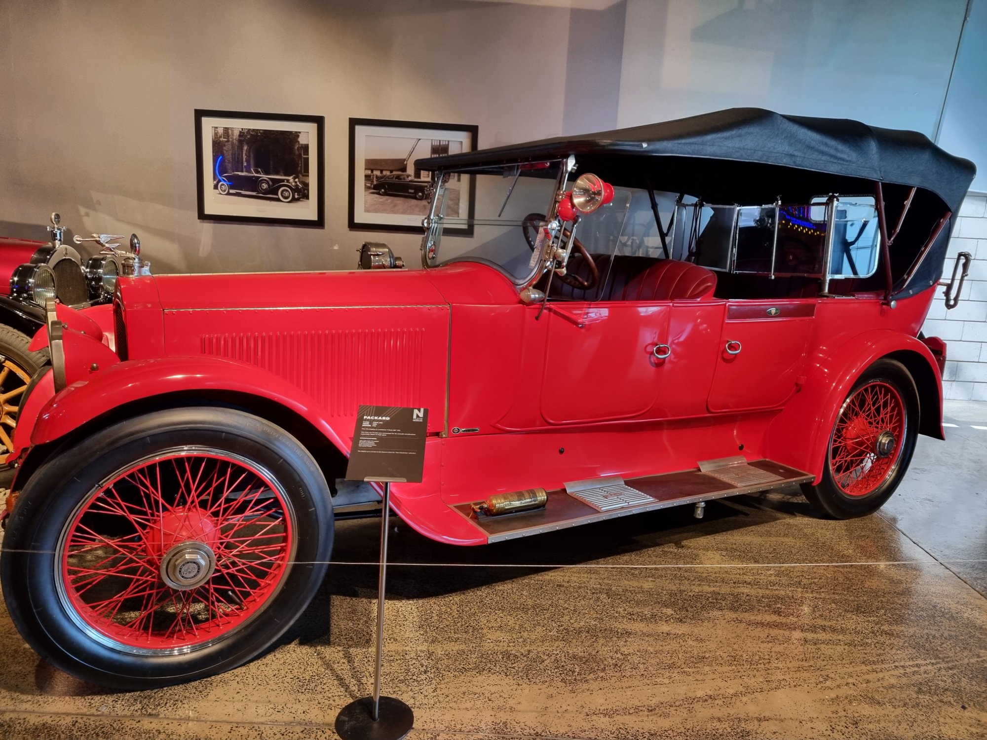 Solve Packard Twin Six V12 jigsaw puzzle online with 130 pieces