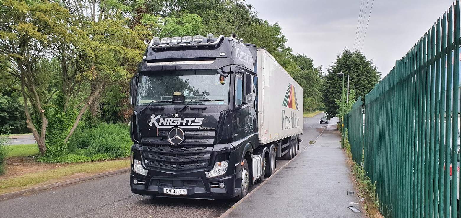 Solve Big Merc jigsaw puzzle online with 312 pieces