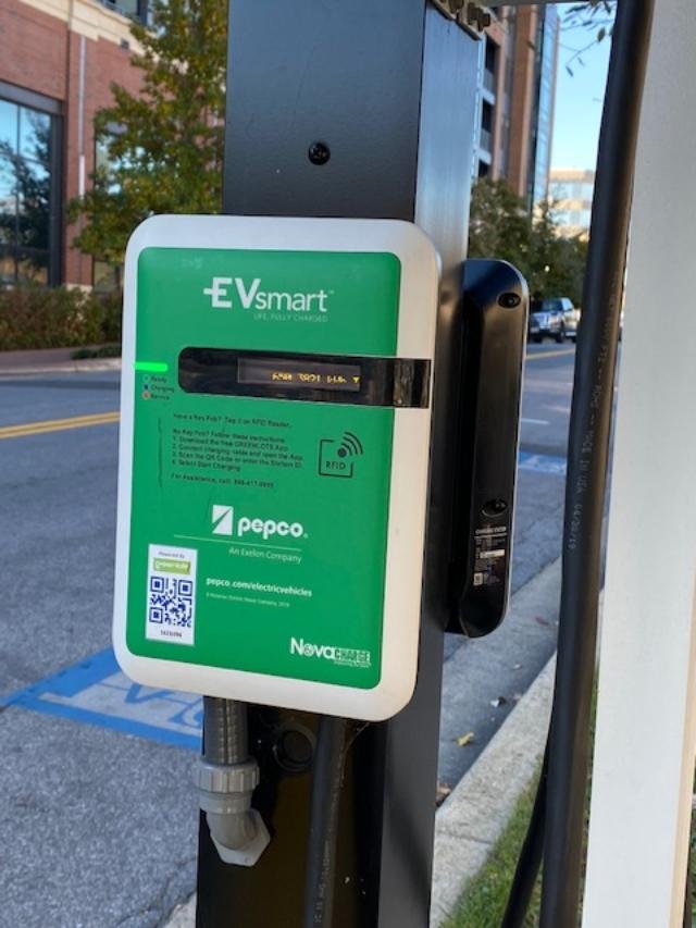 Solve EV smart by Pepco jigsaw puzzle online with 20 pieces