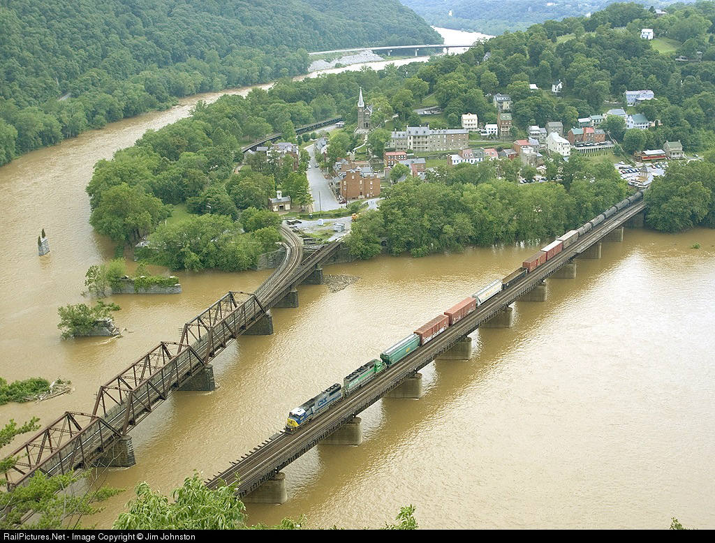 Solve 198-West Virginia, Harpers Ferry jigsaw puzzle online with 130 pieces