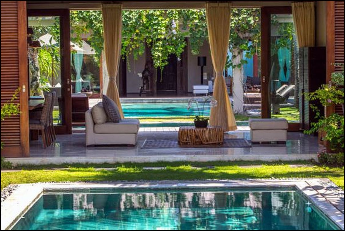 Solve villa jigsaw puzzle online with 260 pieces