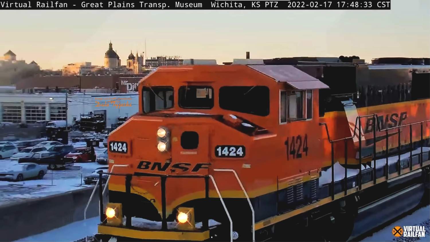 Solve BNSF-1424 Tri window cab 45-pc jigsaw puzzle online with 45 pieces