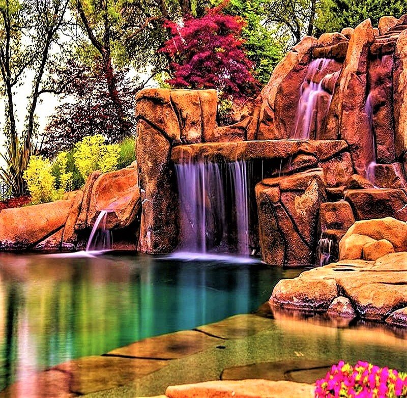 Solve Waterfall jigsaw puzzle online with 49 pieces