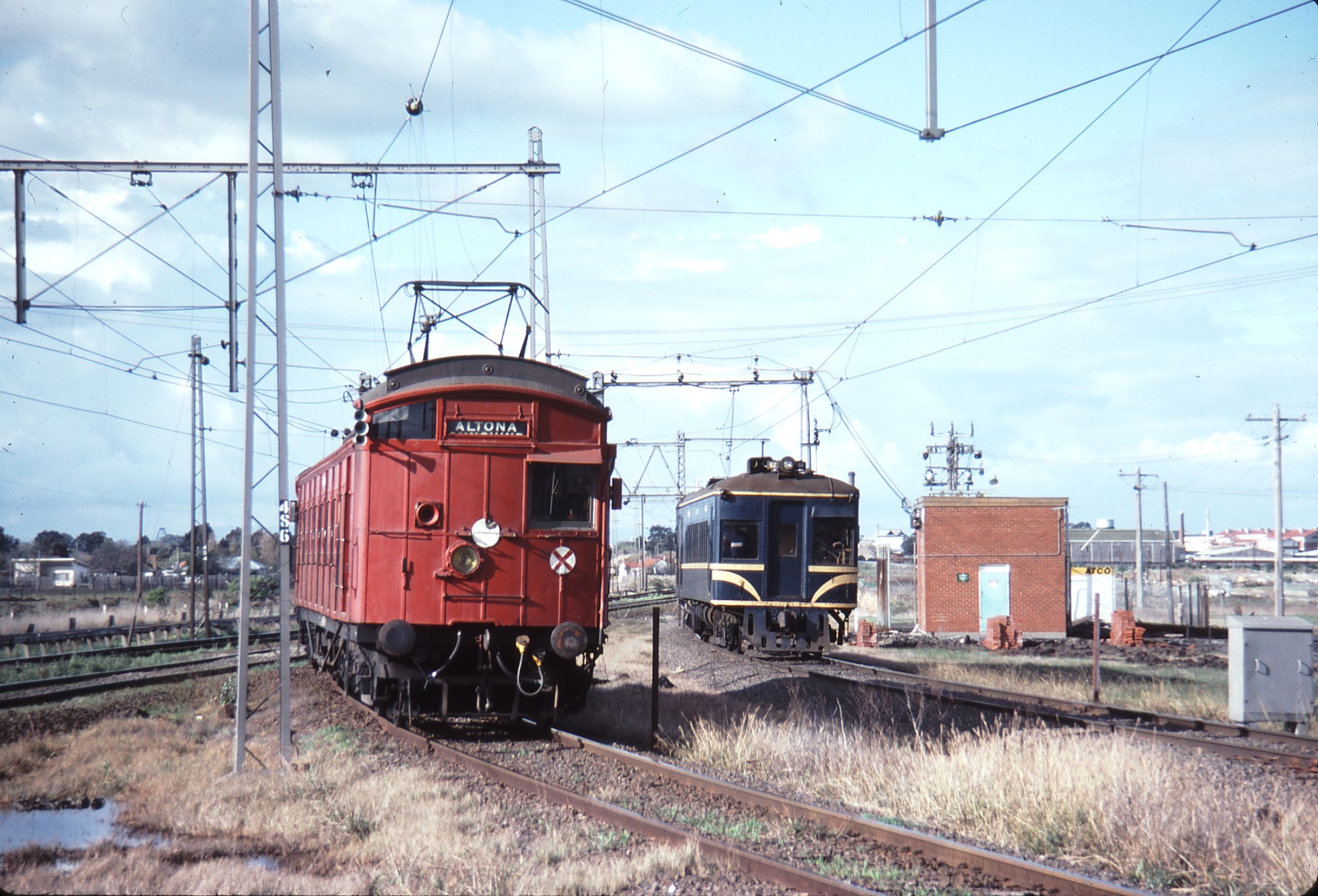 Solve Double-ended Tait 472M and 62RM at Altona Junction jigsaw puzzle ...