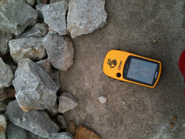 Solve geocaching jigsaw puzzle online with 30 pieces