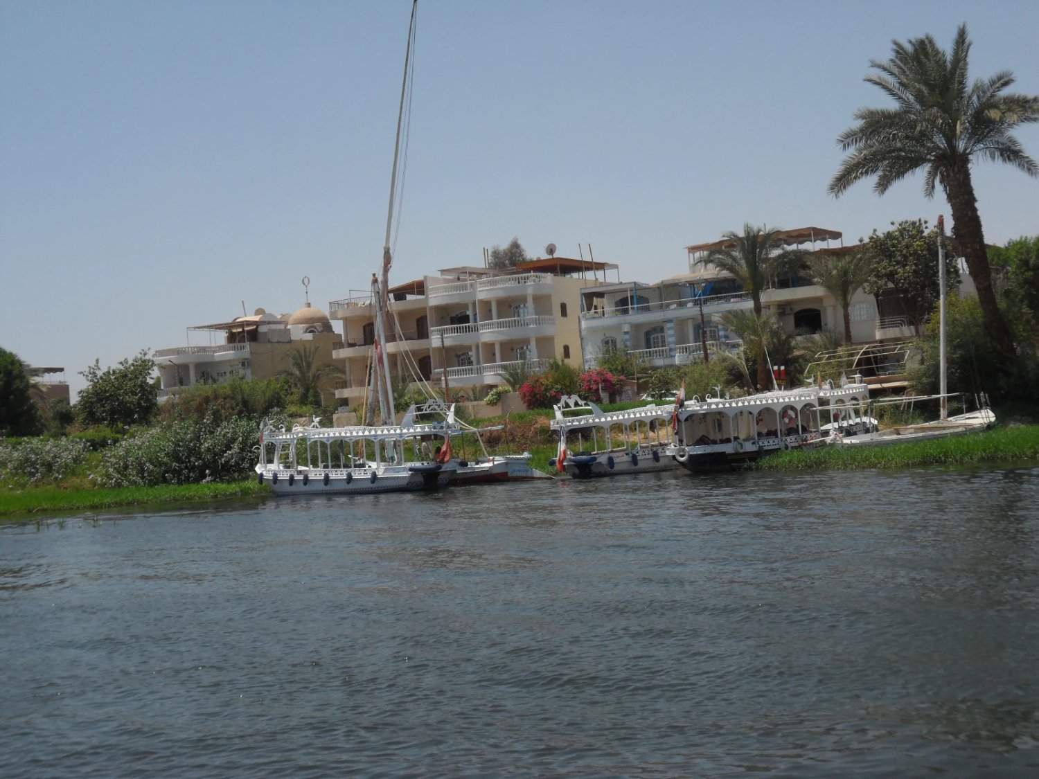 Solve Plavba po Nilu... Cruising the Nile... jigsaw puzzle online with ...