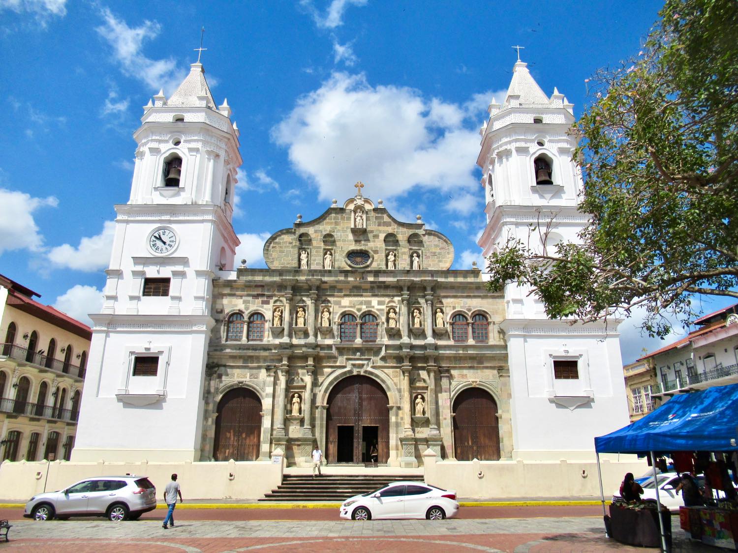Solve Metropolitan Cathedral Basilica of Santa Maria the Ancient jigsaw ...