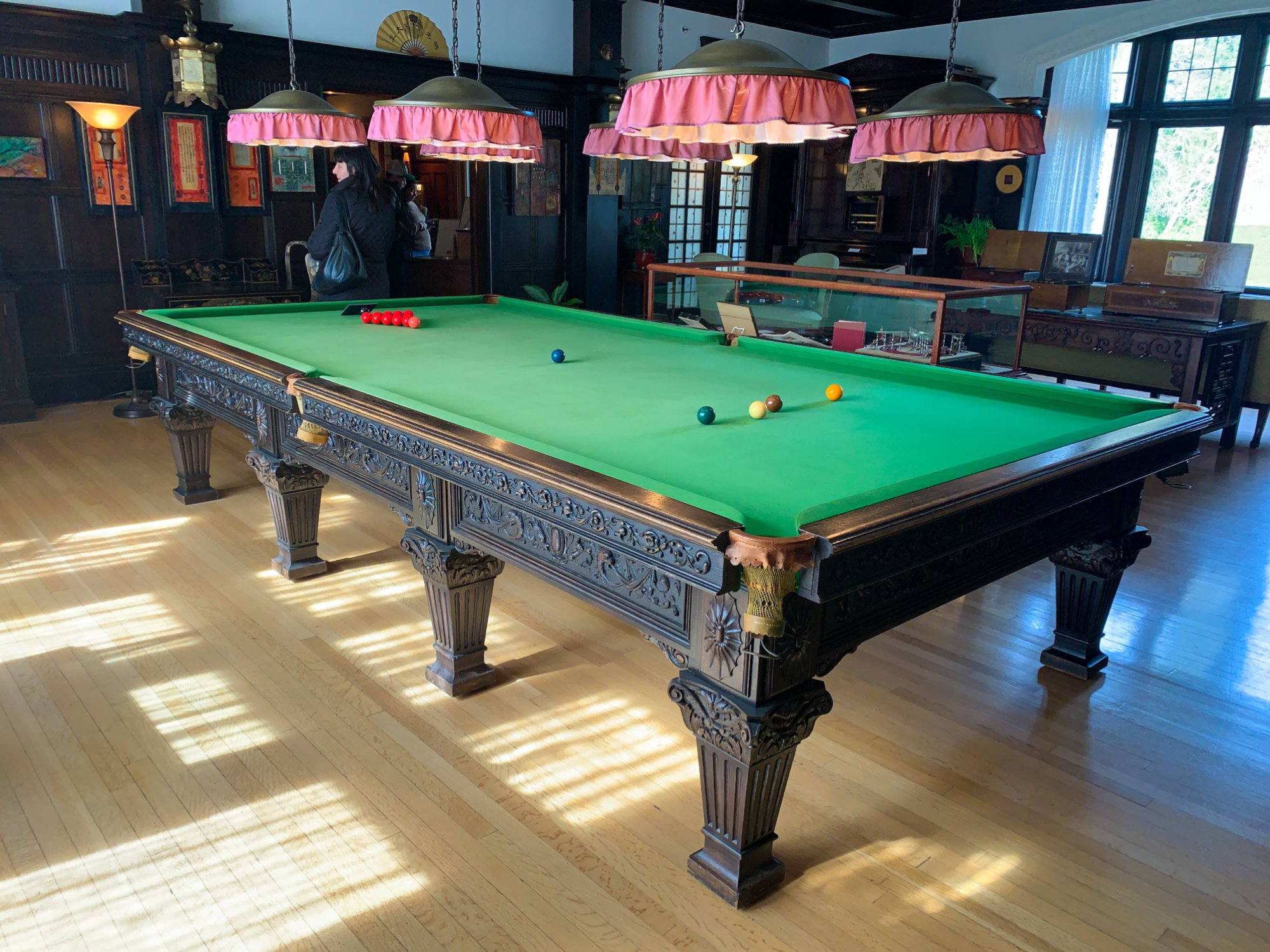 Solve An antique billiard table at Butchart Gardens jigsaw puzzle ...