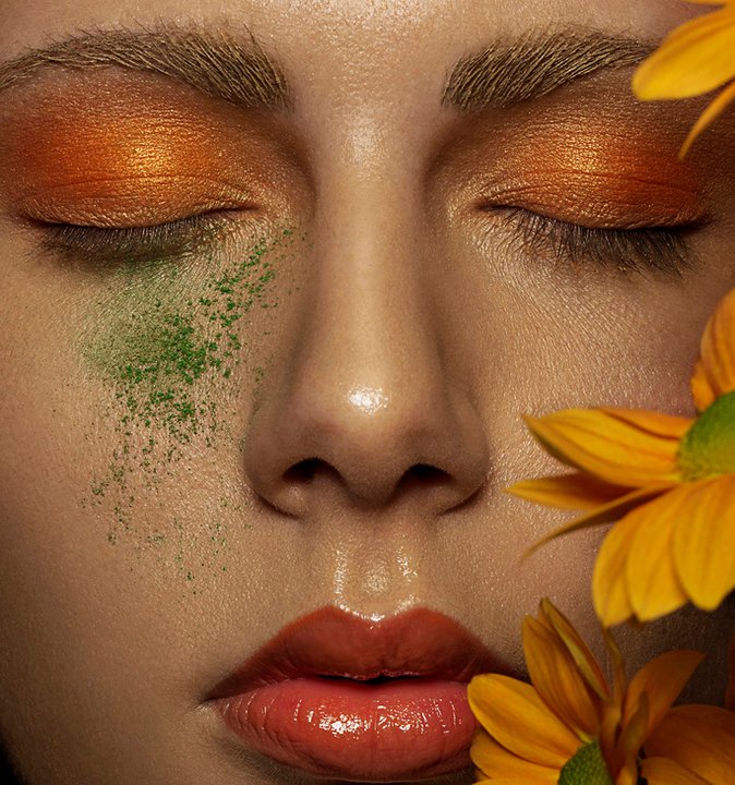 Solve face jigsaw puzzle online with 132 pieces