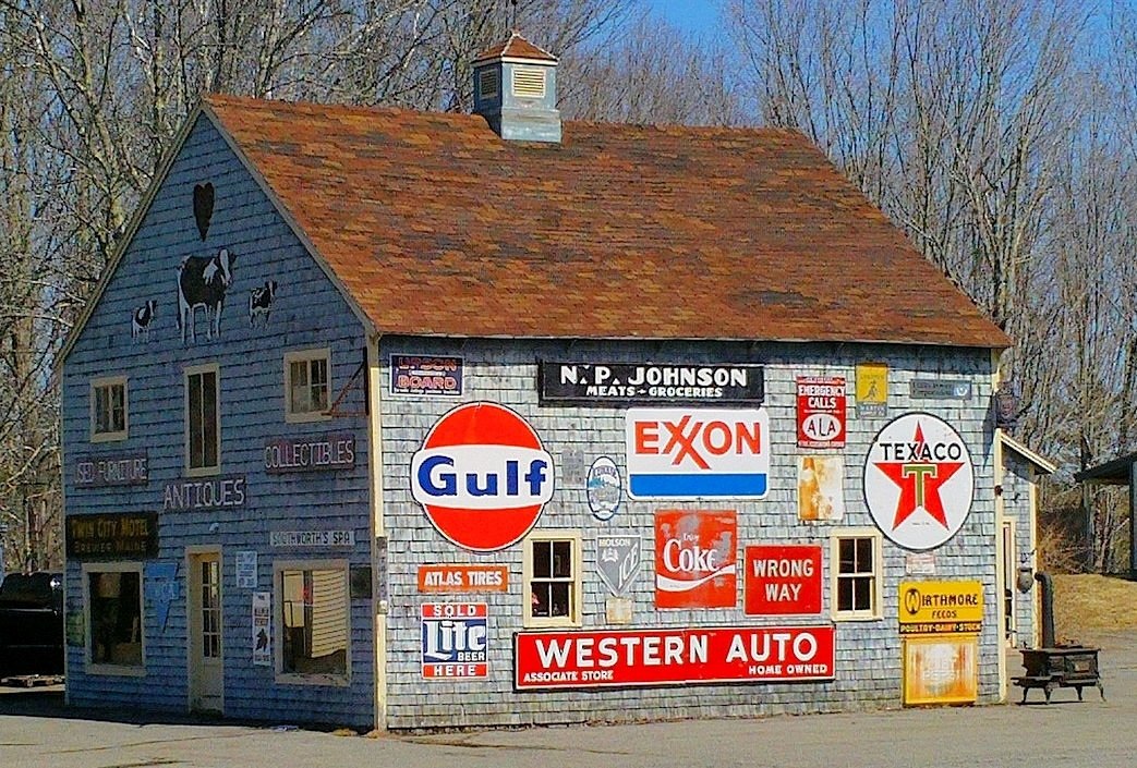 Solve Old Country Store with Gas Company Signs, resize 12 to 204 pieces jigsaw puzzle online ...