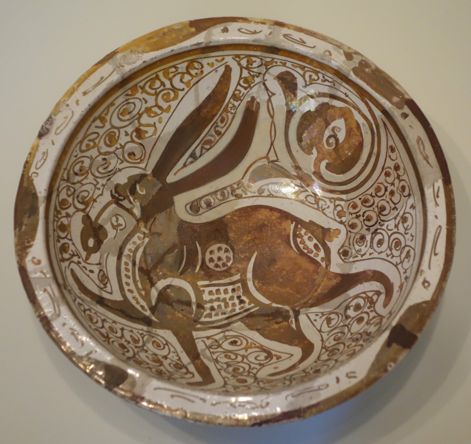 Solve Bowl with Hare Motif jigsaw puzzle online with 64 pieces