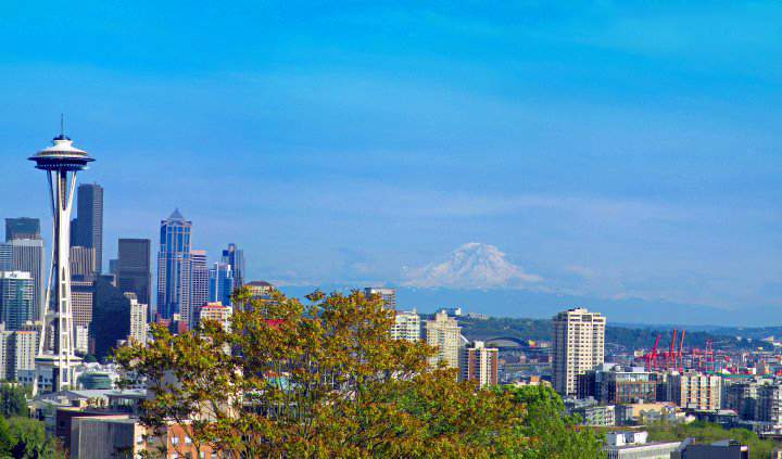 Solve Seattle jigsaw puzzle online with 84 pieces