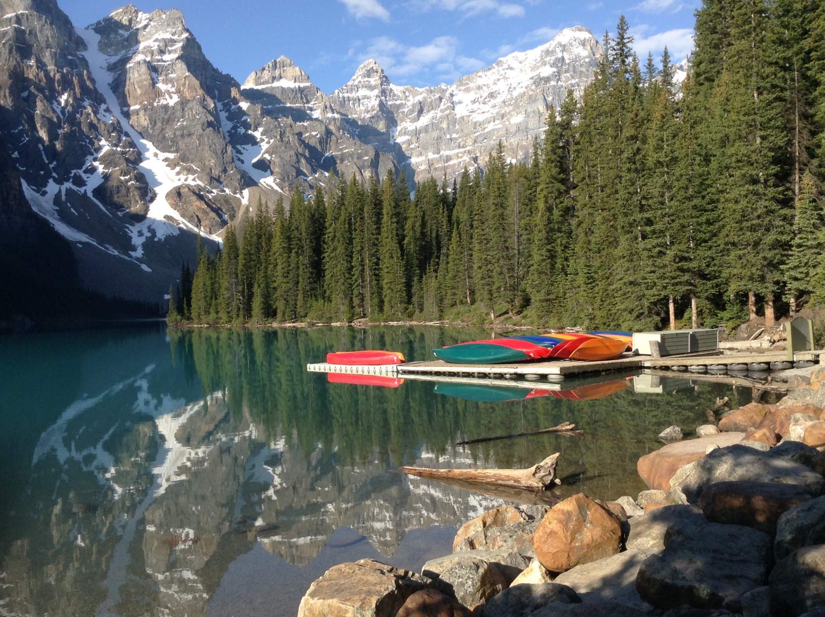 Jigsaw Puzzle | Moraine Lake, Alberta, Canada | 140 pieces | Jigidi