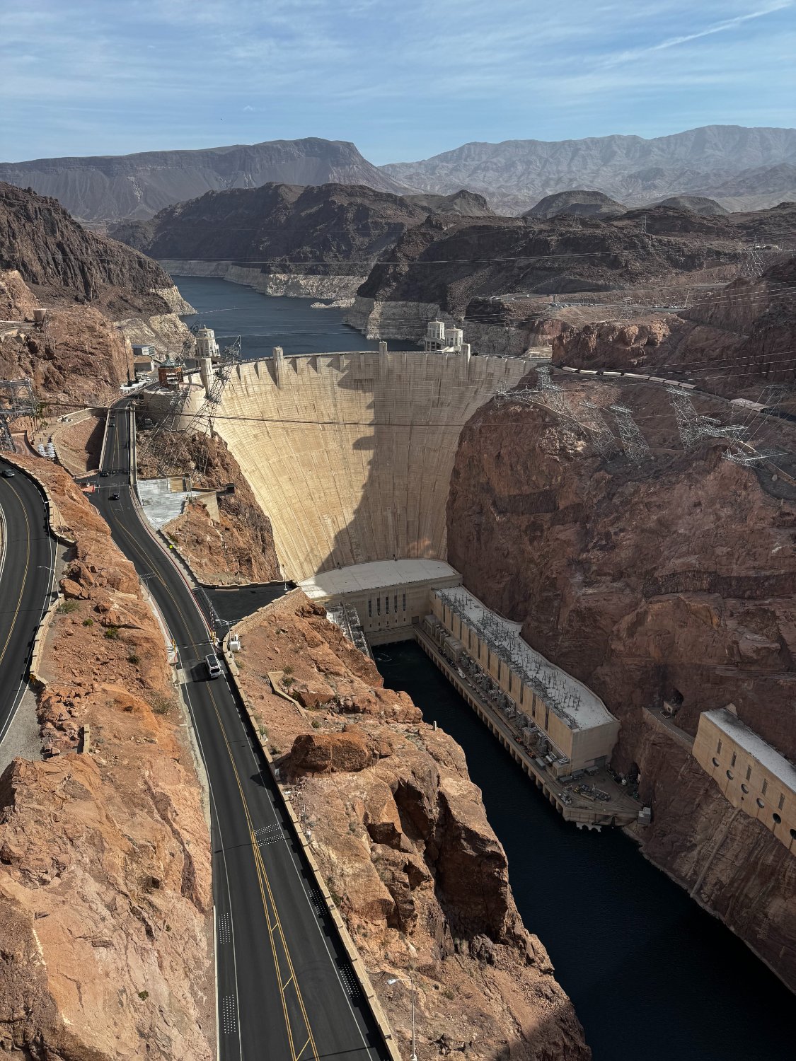 Solve Hoover Dam jigsaw puzzle online with 300 pieces