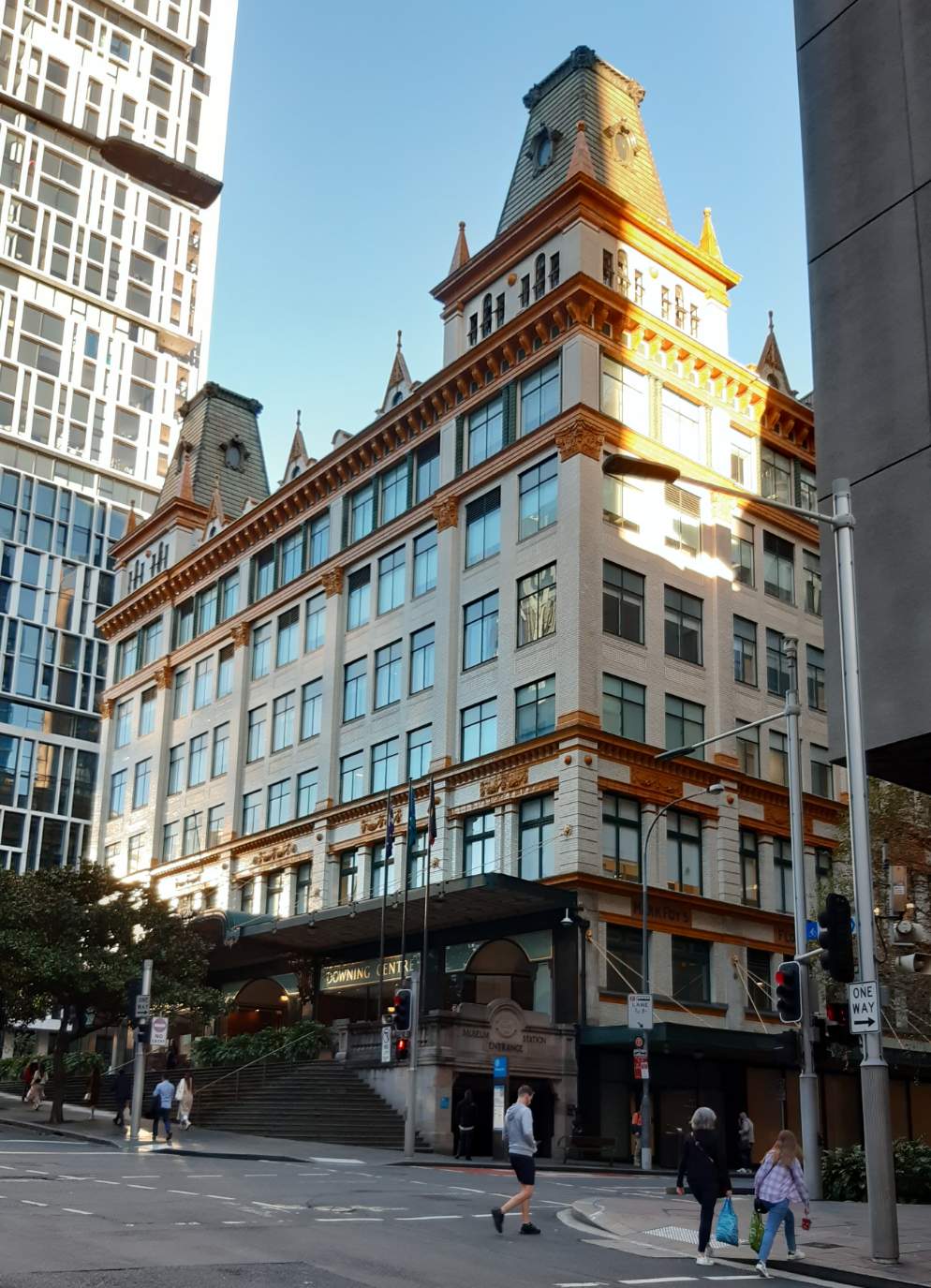 Jigsaw Puzzle | Mark Foy's building | 88 pieces | Jigidi