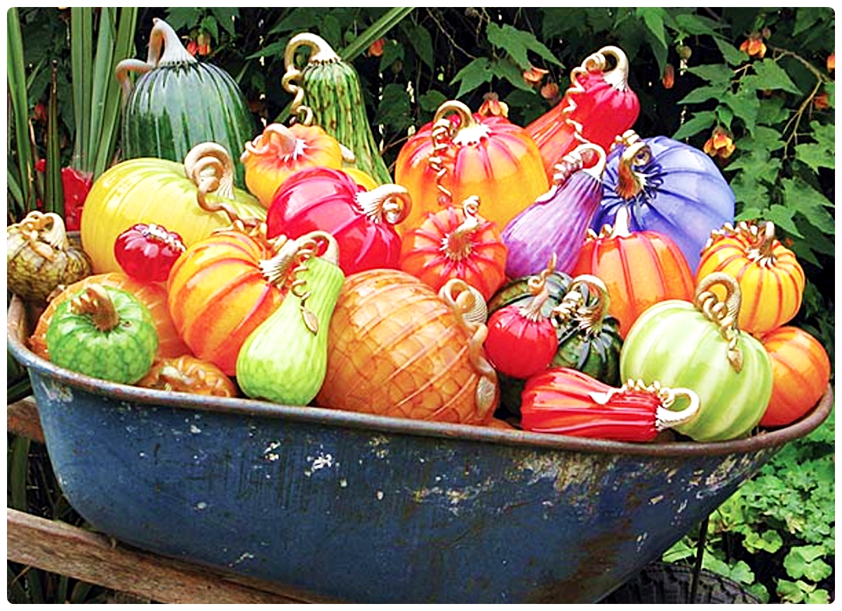 Solve A Tin Tub of Brilliant Blown Glass Pumpkins and Squash jigsaw ...