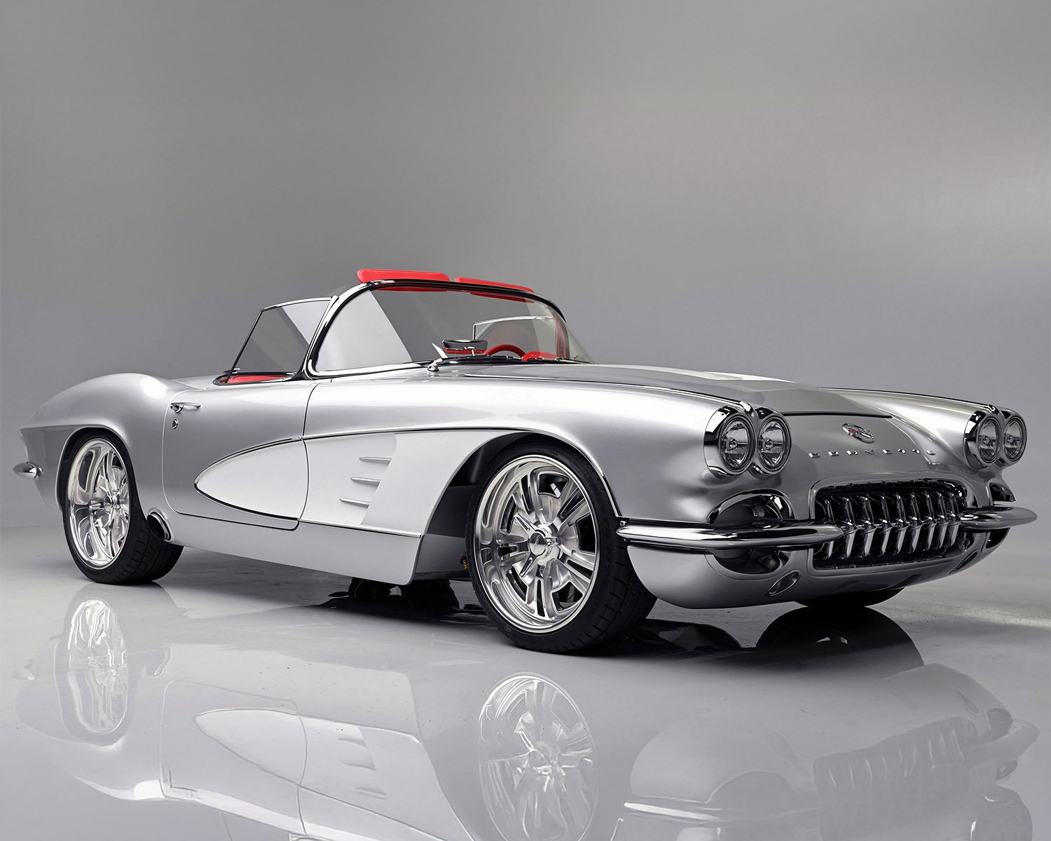 Solve Corvette jigsaw puzzle online with 63 pieces