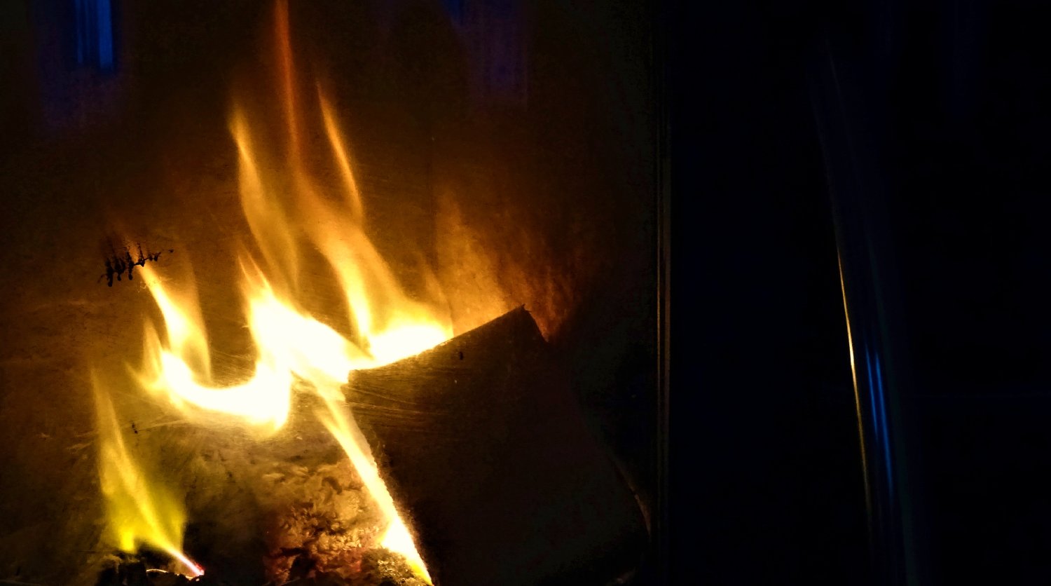 Solve „Co je milejšího než domácí krb?“ - "What's nicer than a home ...