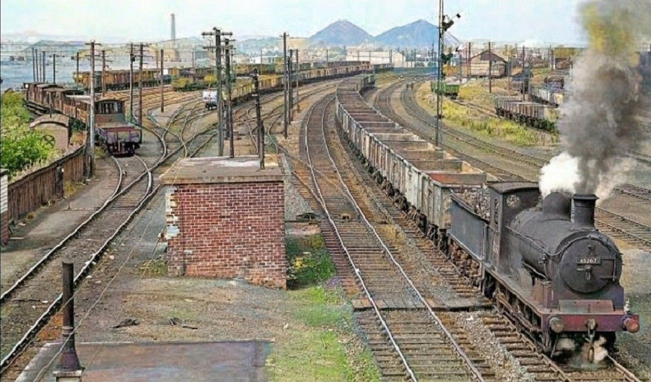 Solve NBR Class J36 0-6-0 65267. jigsaw puzzle online with 45 pieces