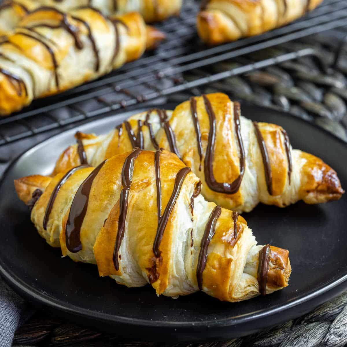 Solve Chocolate Croissant jigsaw puzzle online with 400 pieces