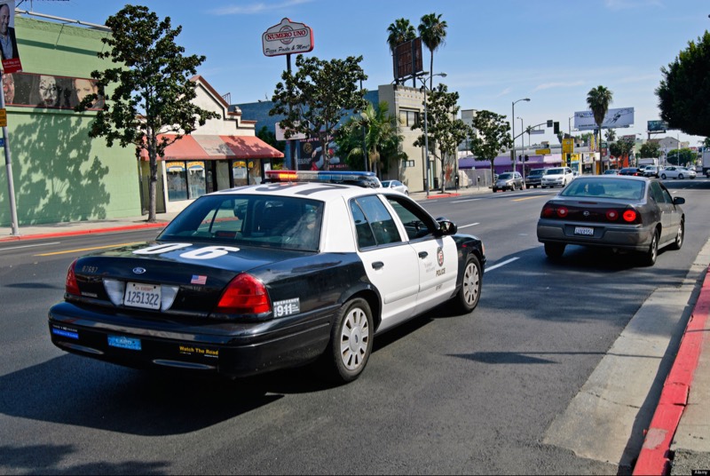 Solve LAPD Traffic Stop jigsaw puzzle online with 12 pieces
