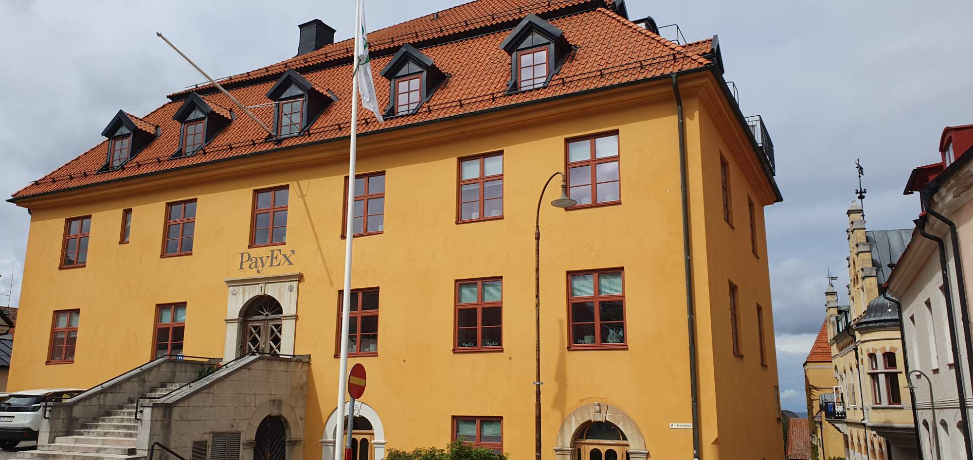 Solve Visby 01 jigsaw puzzle online with 561 pieces