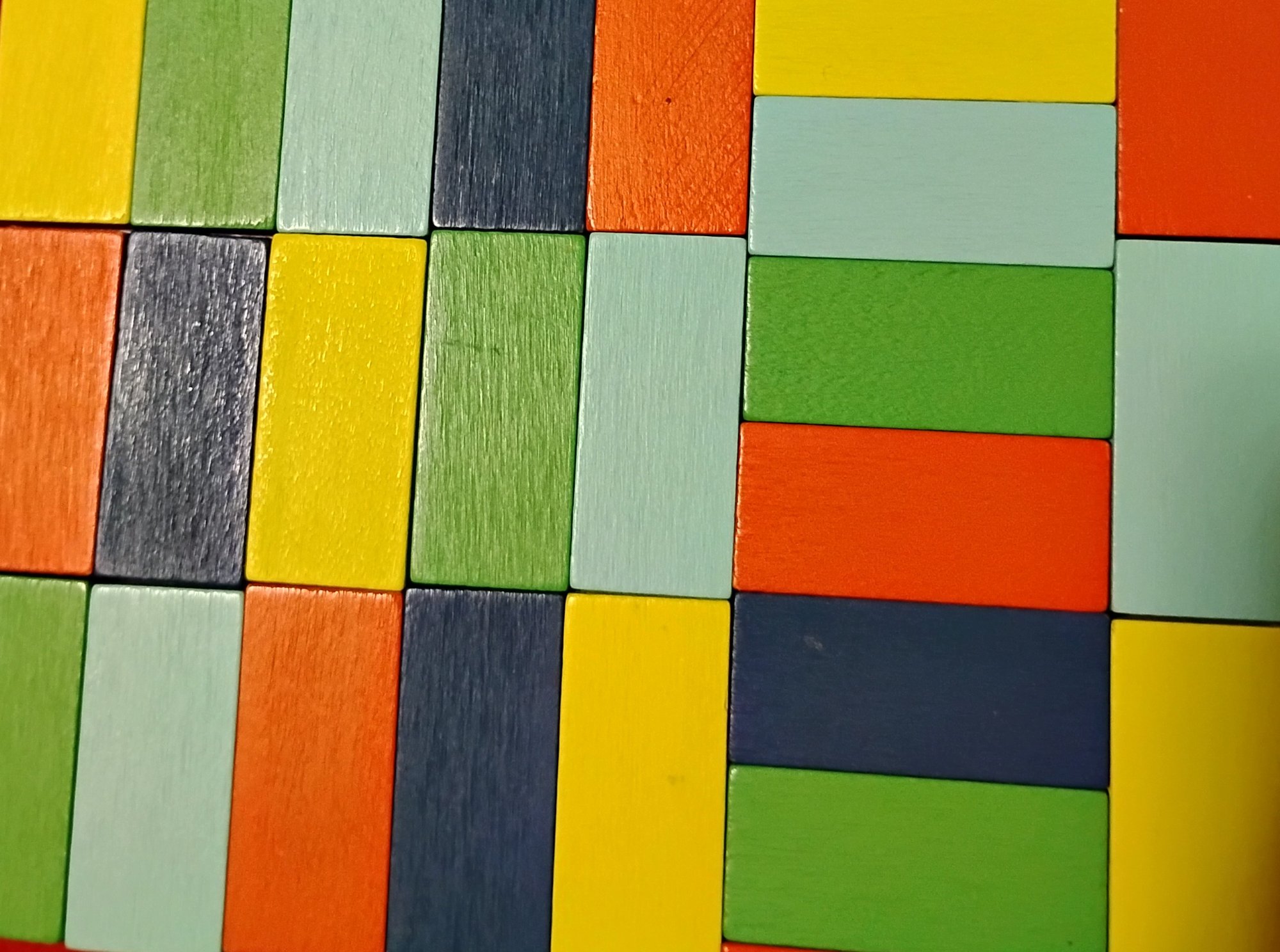 Solve Blocks jigsaw puzzle online with 140 pieces