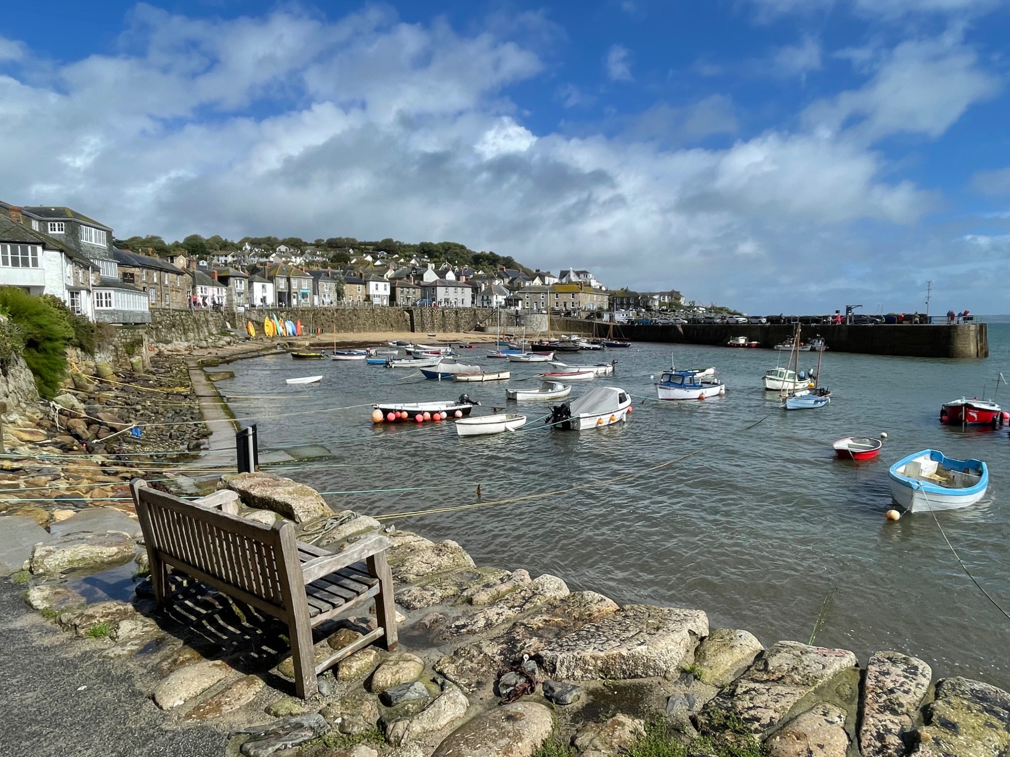 Solve Mousehole jigsaw puzzle online with 221 pieces