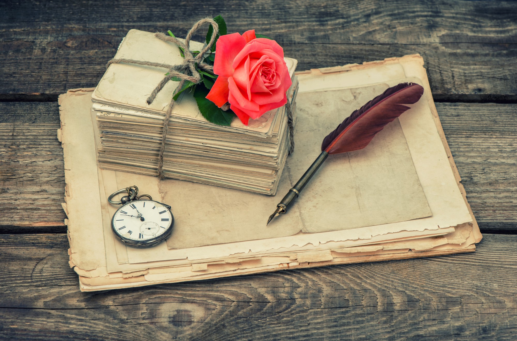 Solve Love letters ♥ jigsaw puzzle online with 77 pieces