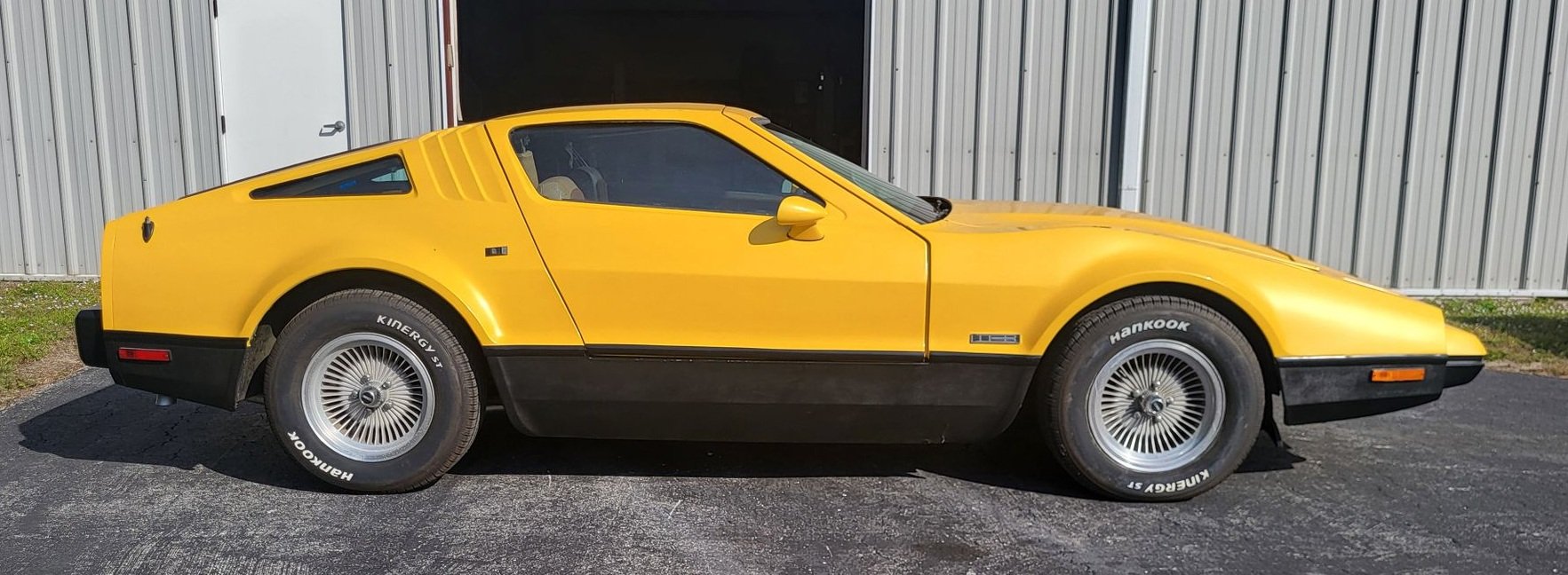Solve 1974 Bricklin SV-1 360 AMC V8 220 hp 4 speed Safety Yellow side ...