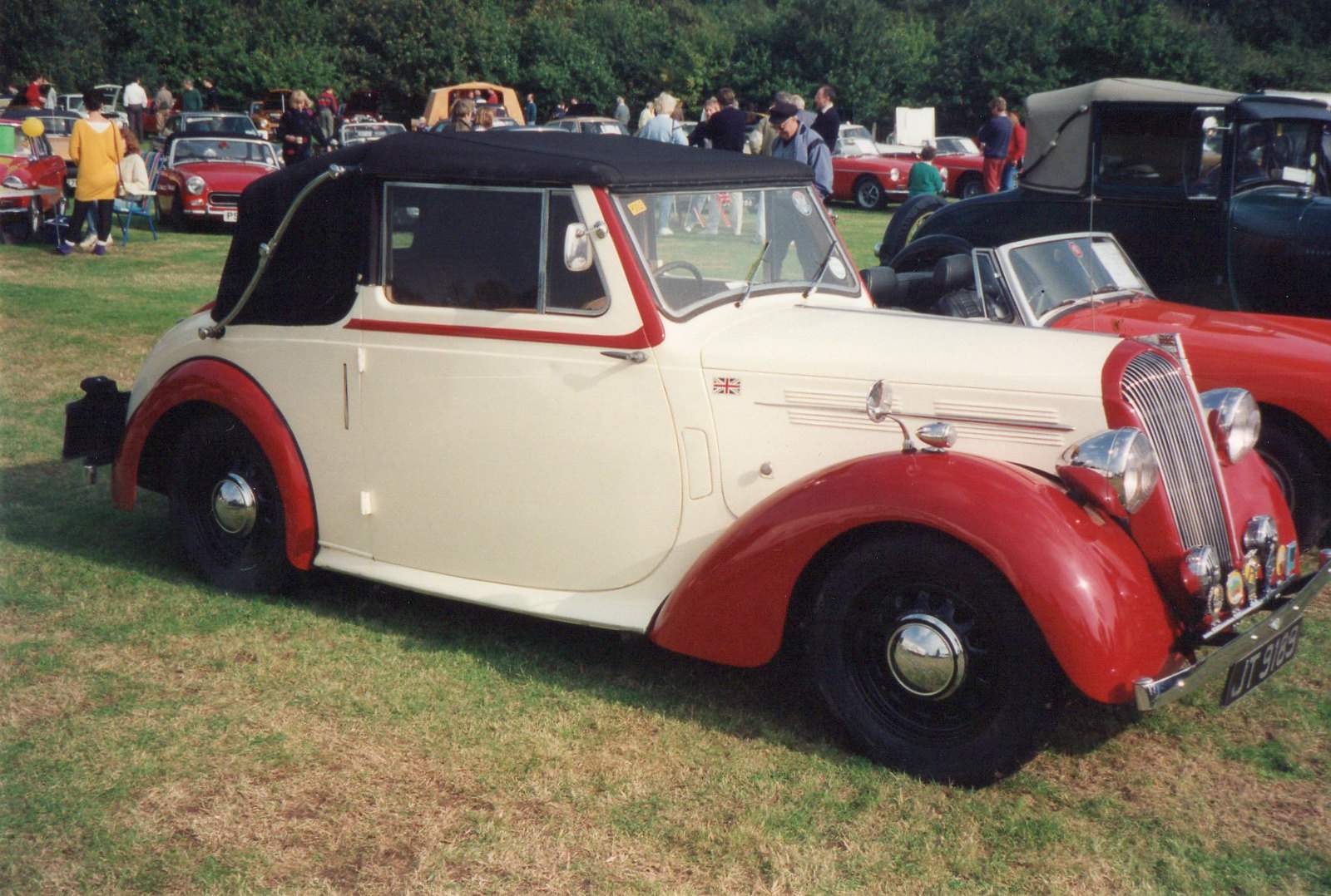 Solve Standard "Flying 12" Drophead Coupé - 1938 jigsaw puzzle online ...