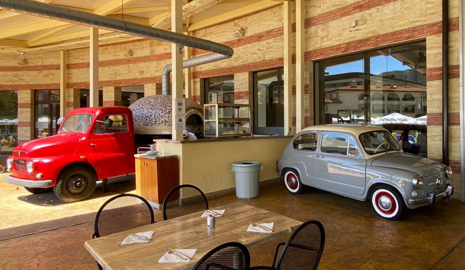 Solve Pizza oven (red car) - Pec na pizzu (červené auto) jigsaw puzzle ...