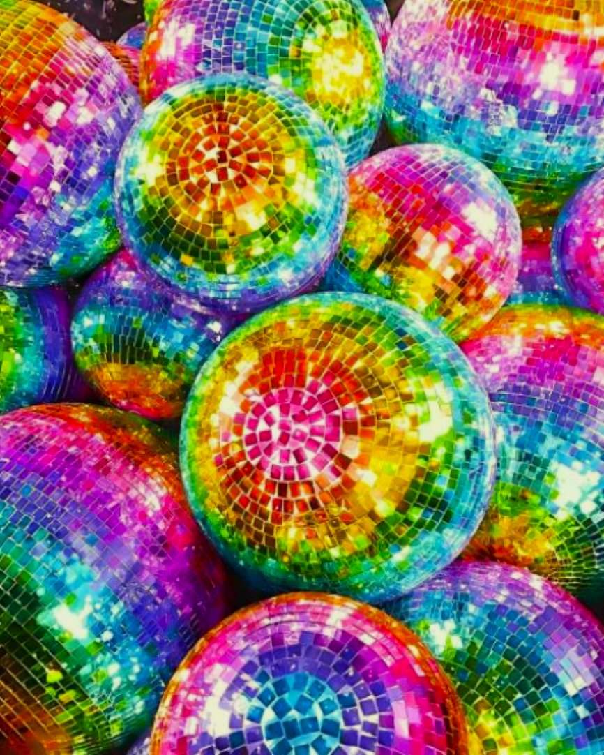 Solve "Disco Glitz" jigsaw puzzle online with 80 pieces