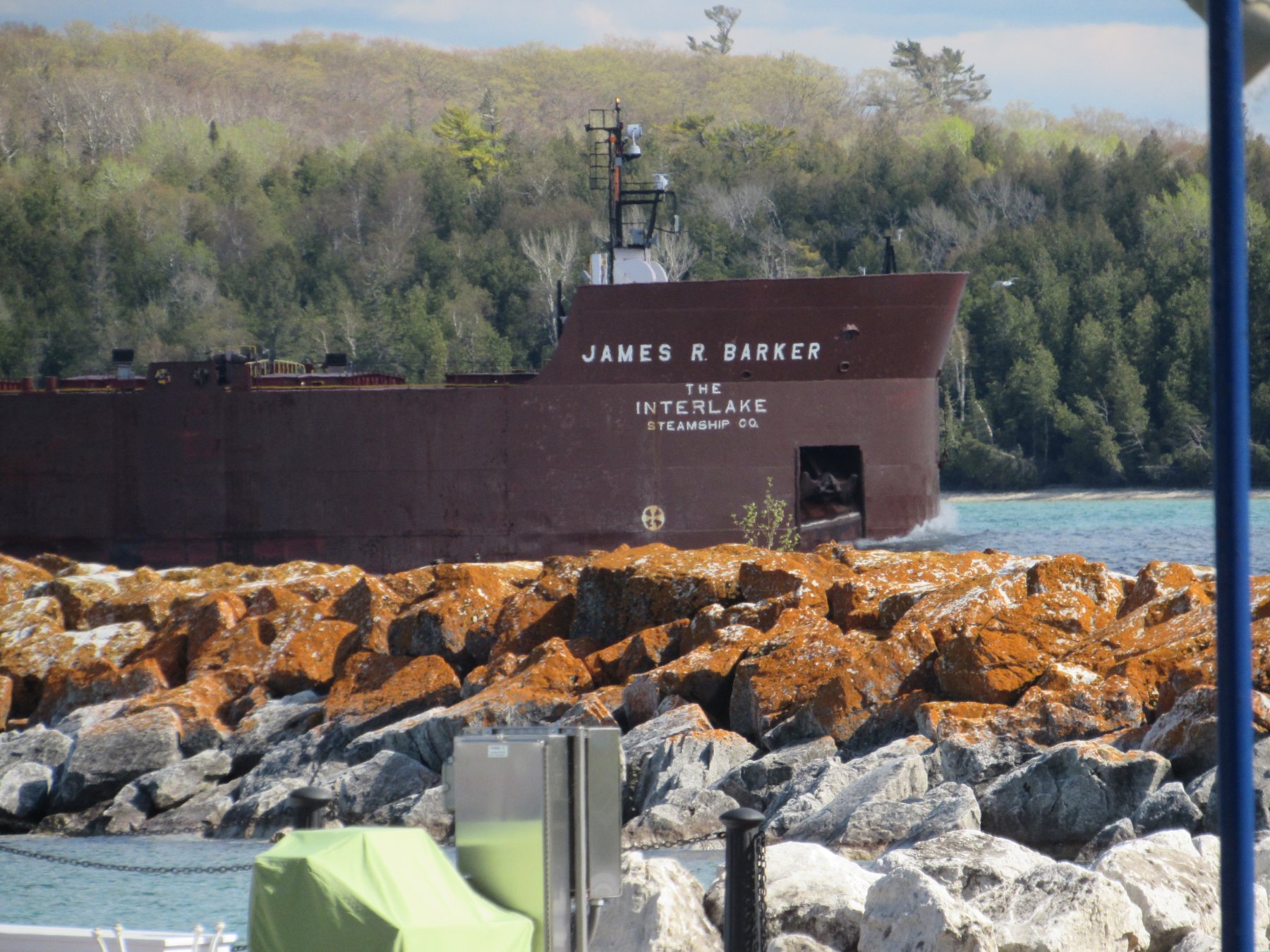 Solve Marine Vessel James R. Barker jigsaw puzzle online with 63 pieces