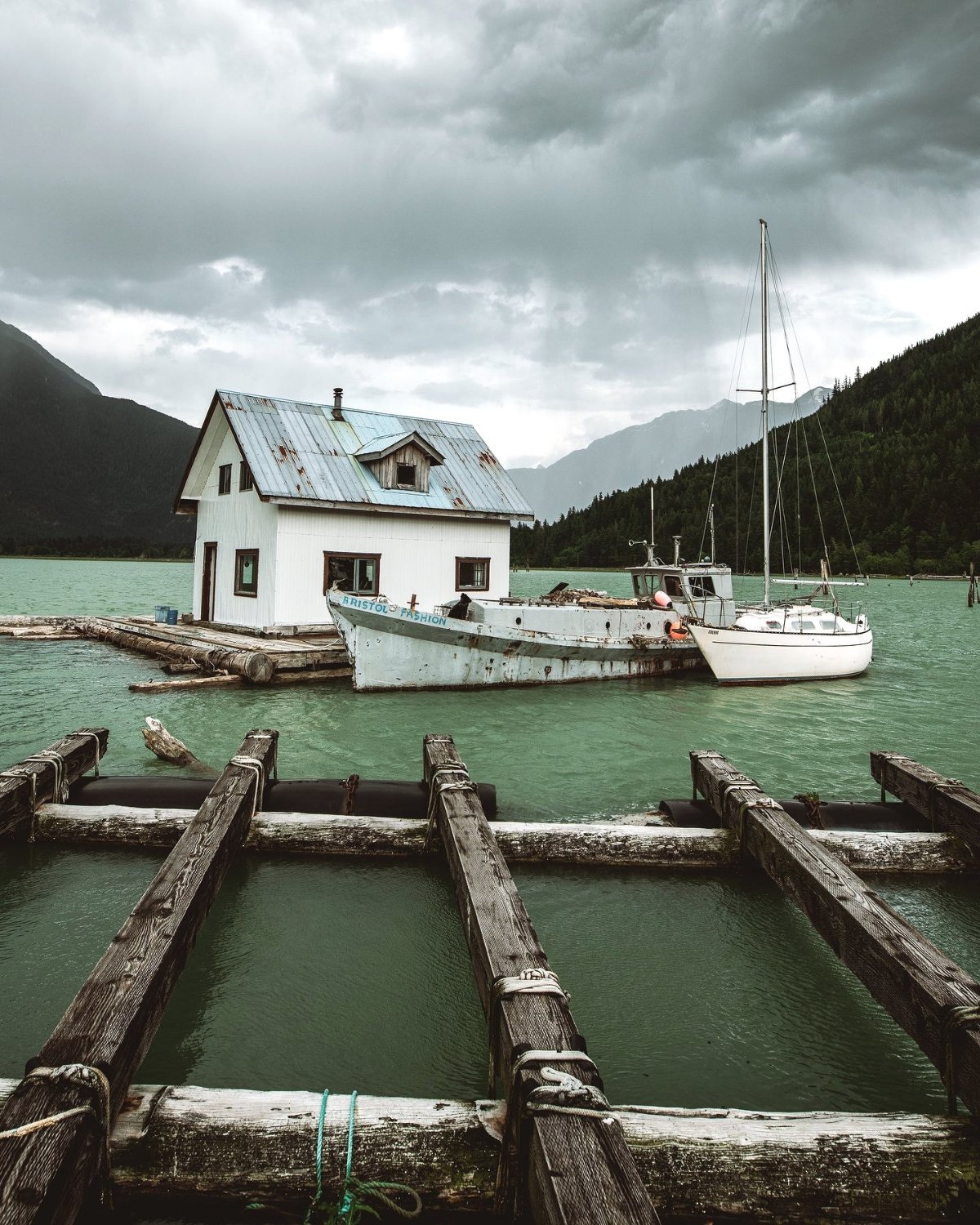 Solve Fishers Hut Canada jigsaw puzzle online with 120 pieces