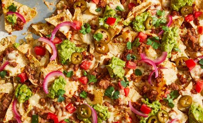 Solve nacho stuff jigsaw puzzle online with 77 pieces