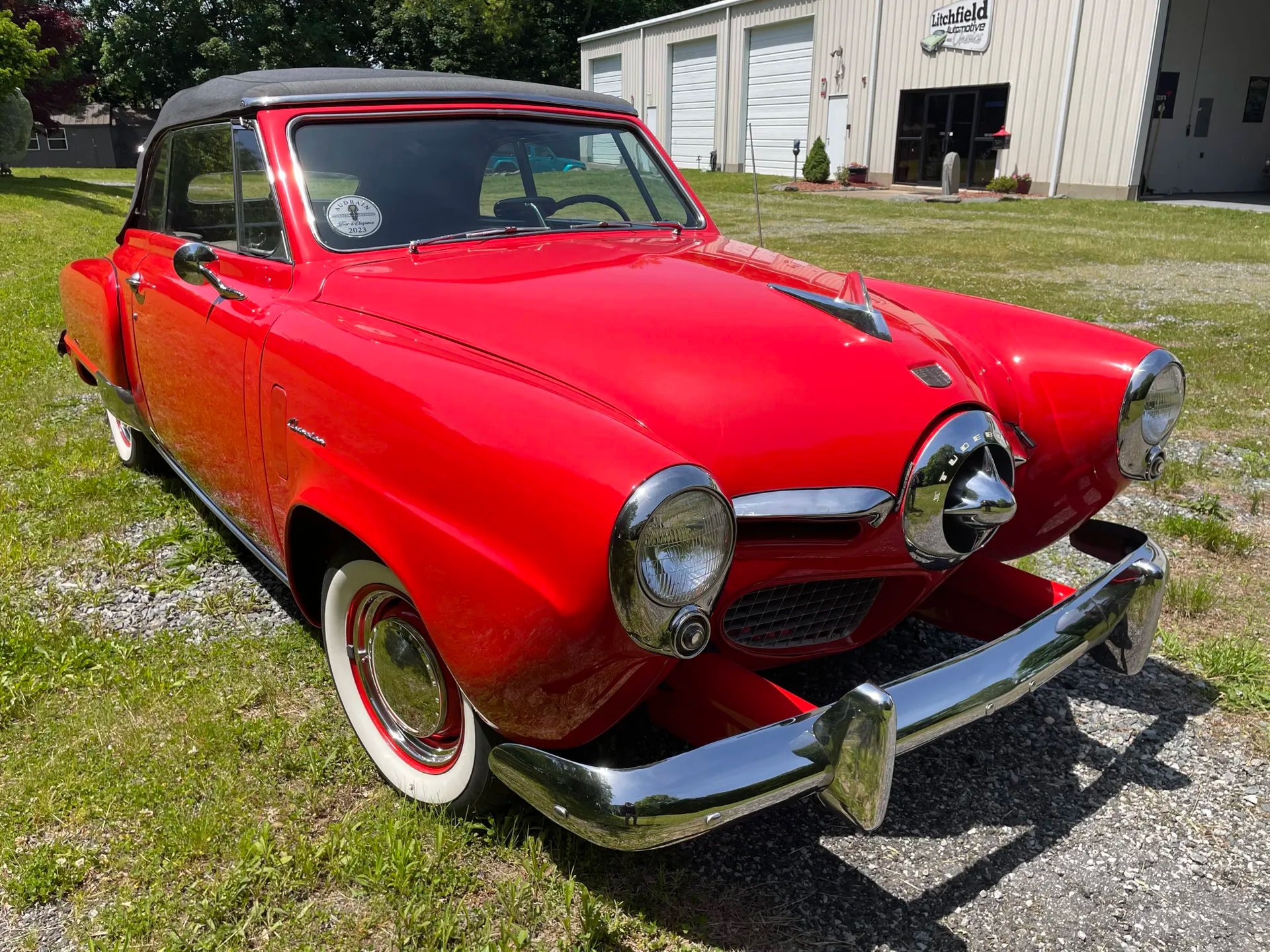 Solve 1950 Studebaker Champion jigsaw puzzle online with 80 pieces