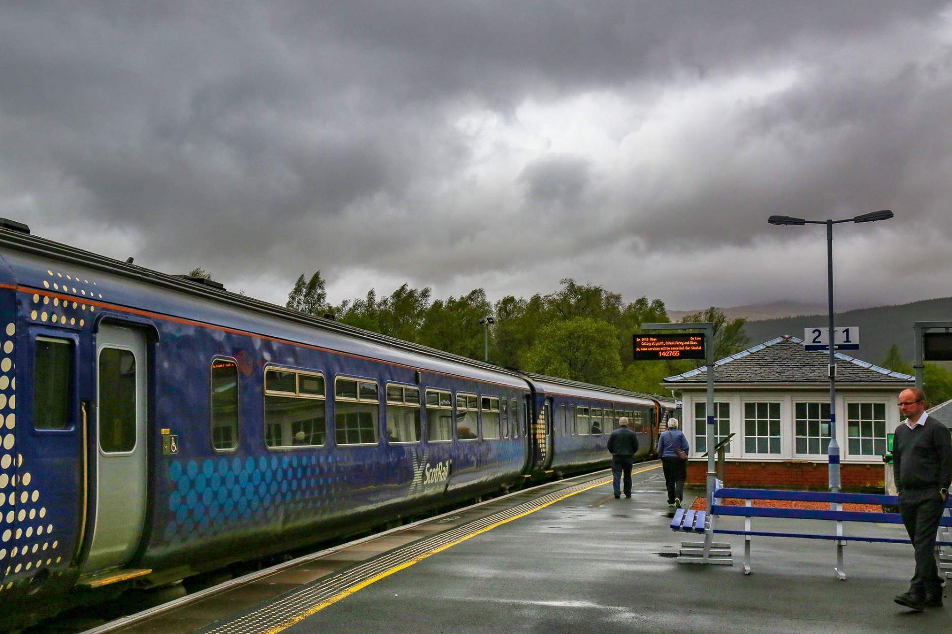 Solve Scot rail. Somewhere between Kyle of Lochalsh and Inverness ...